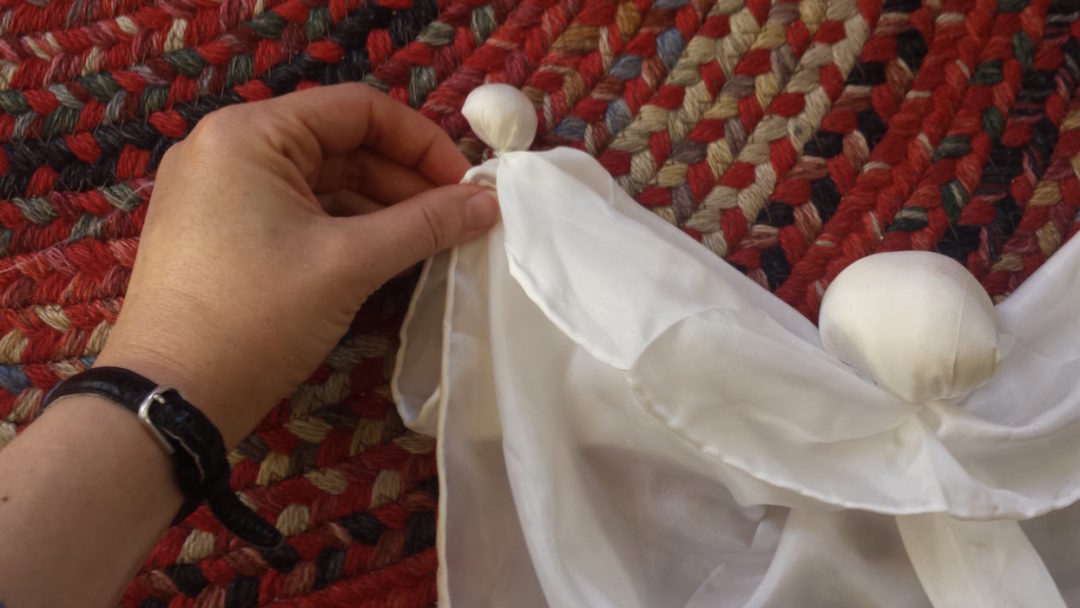 Tutorial: Make a scarf puppet marionette | Noe's Garden Blog
